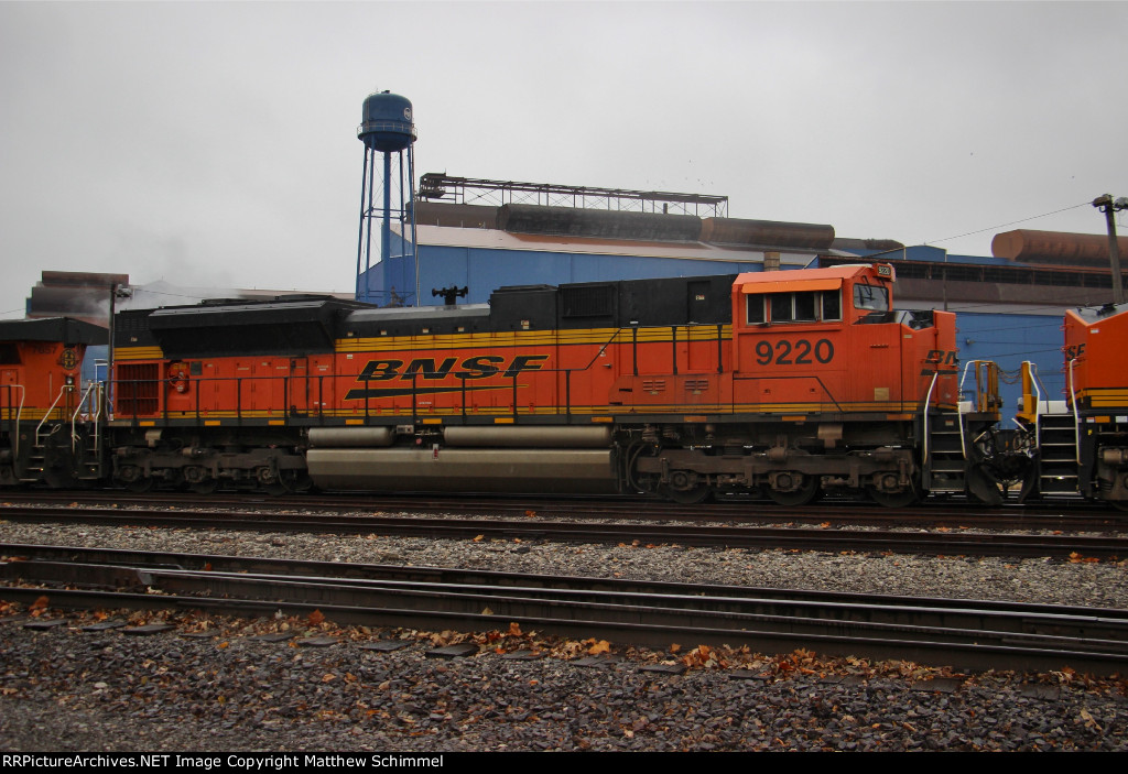 BNSF 9220
